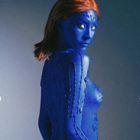 7 Foto Seksi Anya Geraldine Jadi Mystique saat Halloween, Pamer Lekuk Tubuh