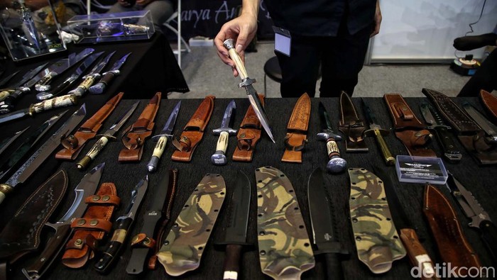 Deretan Senapan hingga Baju Perang di Indo Defence 2022