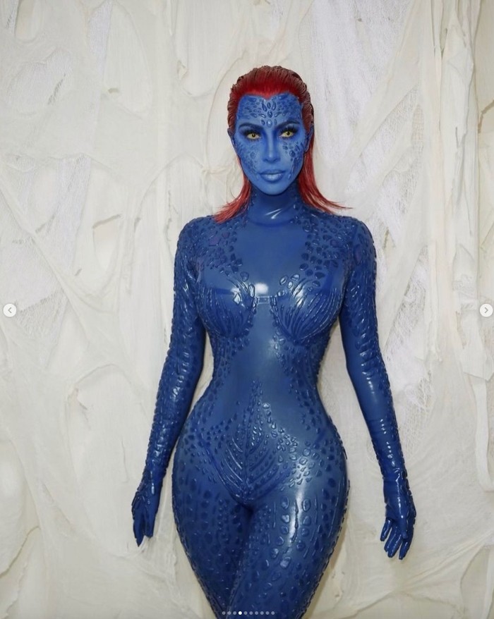 Parade Kostum Halloween 2022 para Selebriti Hollywood Parade Kostum Halloween 2022 para Selebriti Hollywood