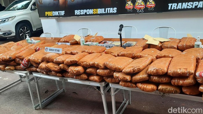 Polisi 112 Kg Ganja Jaringan Sumatera Akan Diedarkan Saat Tahun Baru