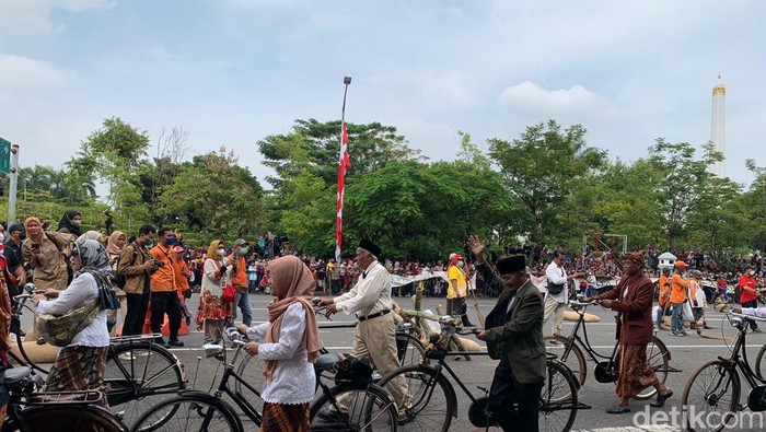Potret Kemeriahan Parade Soerabaja Djoeang Obati Kerinduan Masyarakat
