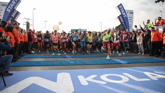 Ribuan Pelari Ikut Maraton Lintas Benua di Turki