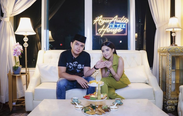 Cantiknya Ayu Aulia Saat Makan di Resto dan Masak Bareng Chef