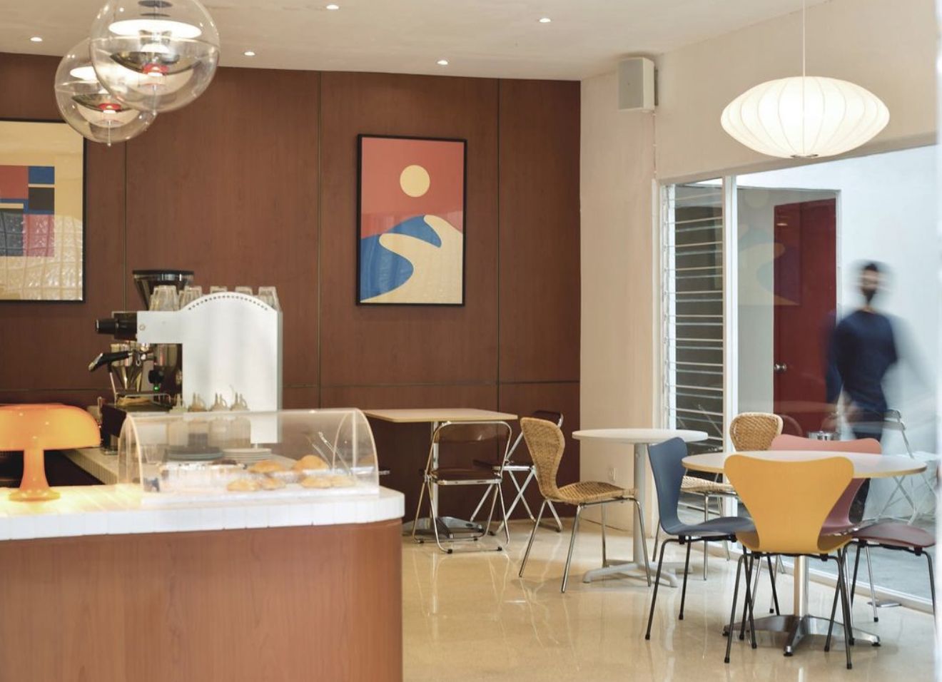 5 Coffee Shop Hits Buat Santai Akhir Pekan, Mampir Yuk! - Halaman 2 5 Coffee Shop Hits Buat Santai Akhir Pekan, Mampir Yuk! - Halaman 2