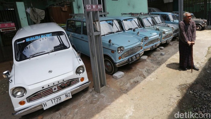 Mengintip Bengkel-Garasi Mobil Klasik Pakde Bei