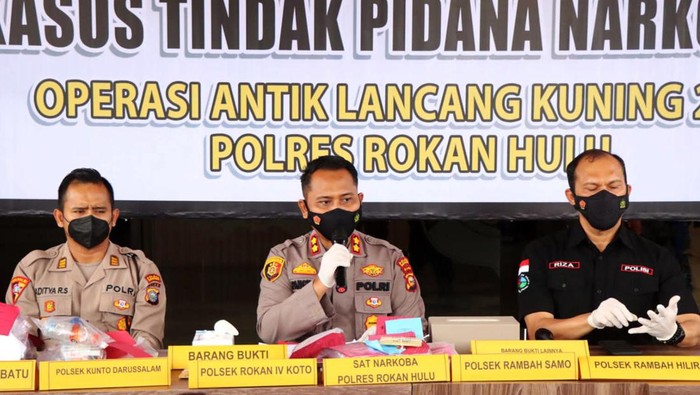 Polres Rokan Hulu Gulung 34 Tersangka Narkotika Polres Rokan Hulu Gulung 34 Tersangka Narkotika