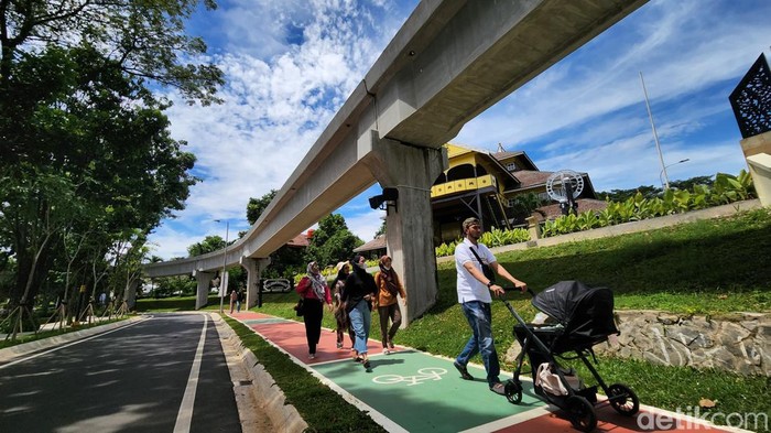 Luar Biasa! Wajah Baru TMII Manjakan Pejalan Kaki dan Pesepeda