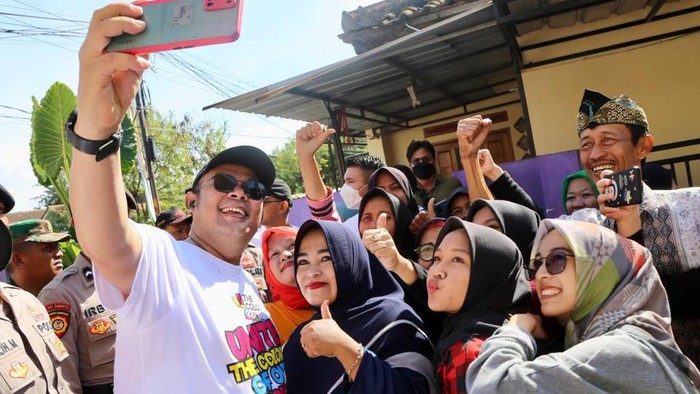 Semarak Ribuan Warga Ikut Color Run Soljer Ceria di Bandung