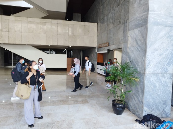 Gempa Bikin Gempar Karyawan Gedung Tinggi di Jakarta