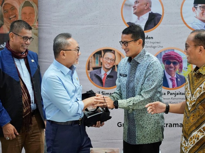 Zulhas: Sandiaga Adalah Sosok Pekerja Keras & Apa Adanya Zulhas: Sandiaga Adalah Sosok Pekerja Keras & Apa Adanya