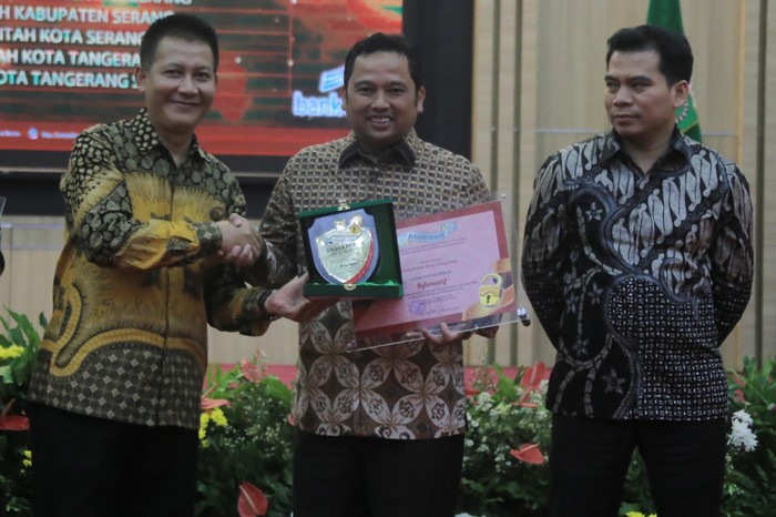 Pemkot Tangerang Pertahankan Predikat Badan Publik Informatif Pemkot Tangerang Pertahankan Predikat Badan Publik Informatif
