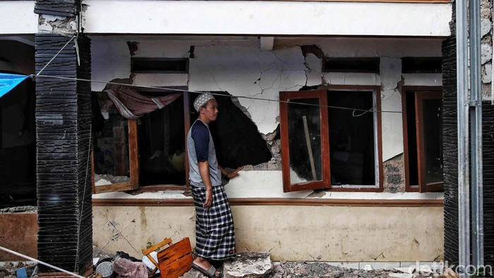 Potret Santri yang Bertahan-Berbenah di Ponpes Darul Huda Cianjur