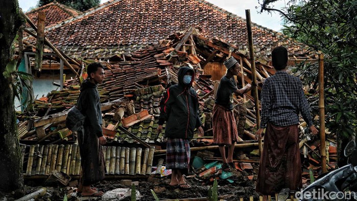 Potret Santri yang Bertahan-Berbenah di Ponpes Darul Huda Cianjur