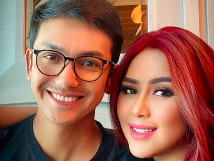 Gunawan Sudradjat dan Istri Pisah Ranjang Gunawan Sudradjat dan Istri Pisah Ranjang