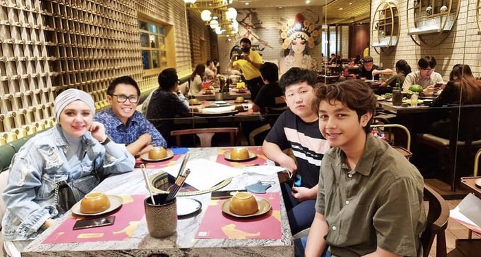 Kulineran Seru Cannavaro Adrevi, Putra Bungsu Eko Patrio yang Disebut Mirip Bule