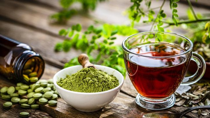 10 Manfaat Teh Daun Kelor Untuk Kesehatan Tubuh