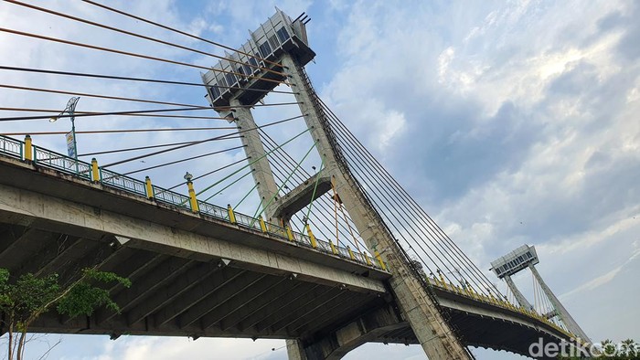 Jembatan Kebanggaan Riau Ini Jadi Spot Wisata Baru di Siak