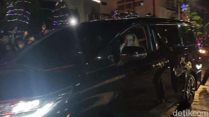 Momen Mobil Jokowi 20 Menit Tembus Macet di Kawasan Balai Kota Solo