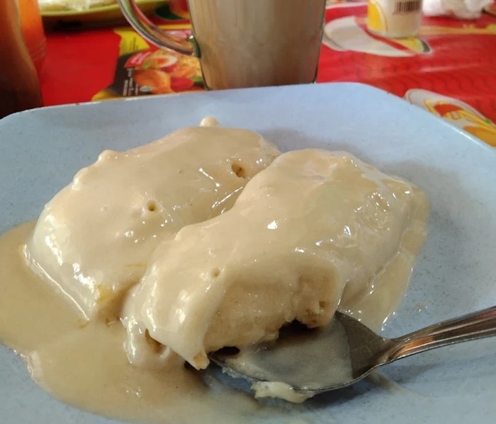 Nyam! 20 Kue Pancong Lumer Leleh Ada di Sini