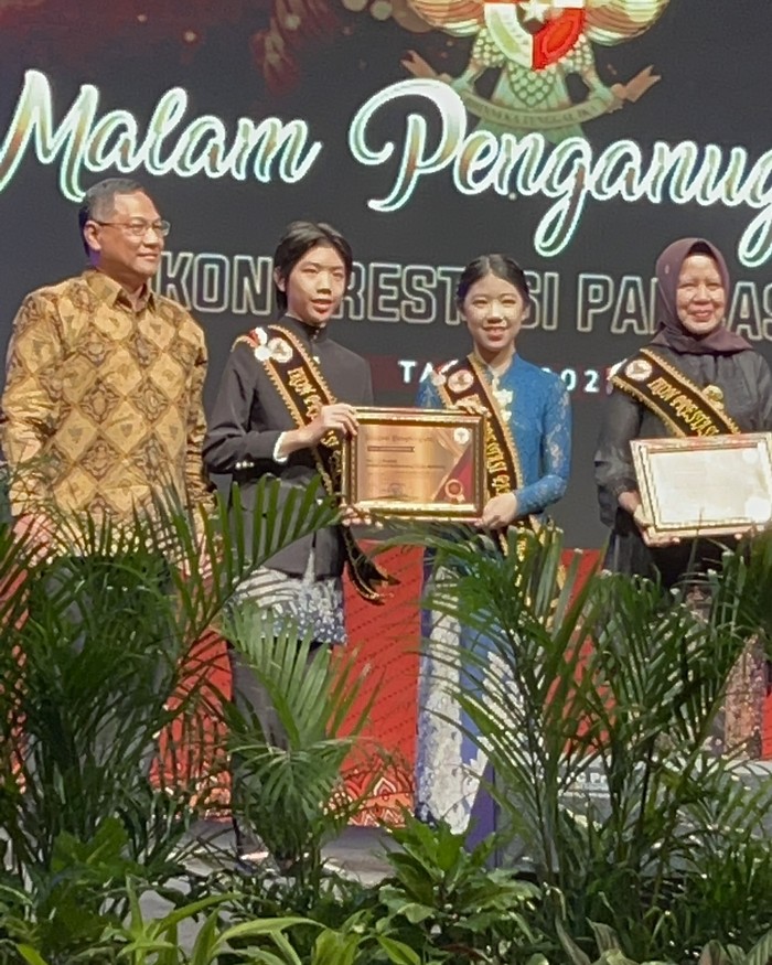 Potret Mischka dan Devon, Ikon Prestasi Pancasila 2022 Termuda