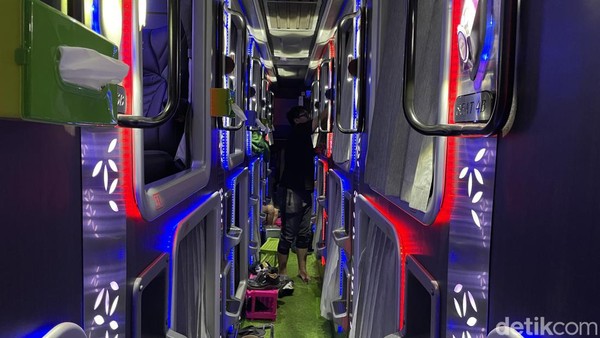 Foto Suite Class Bus Kalingga Jaya, Pesaing Berat Luxury Kereta