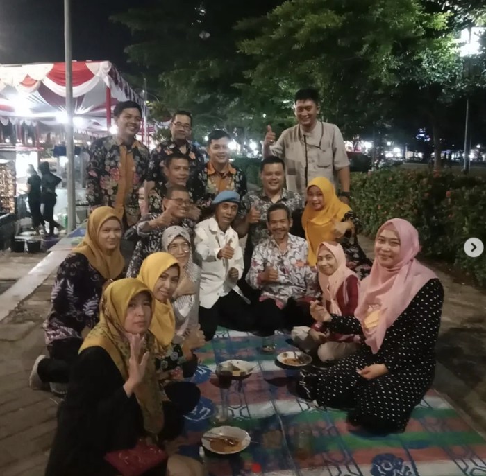 Kenangan Lord Rangga Semasa Hidup, Review Warteg hingga Sate Kambing