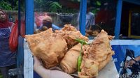3 Tips Menggoreng Agar Hasilnya Renyah Tahan Lama dari Tukang Gorengan