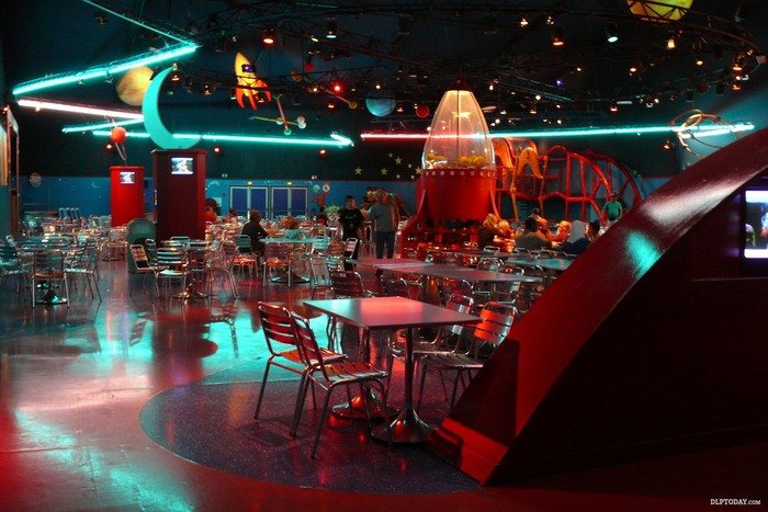 10 Restoran Populer Ini Jadi Tempat Syuting Film Terkenal