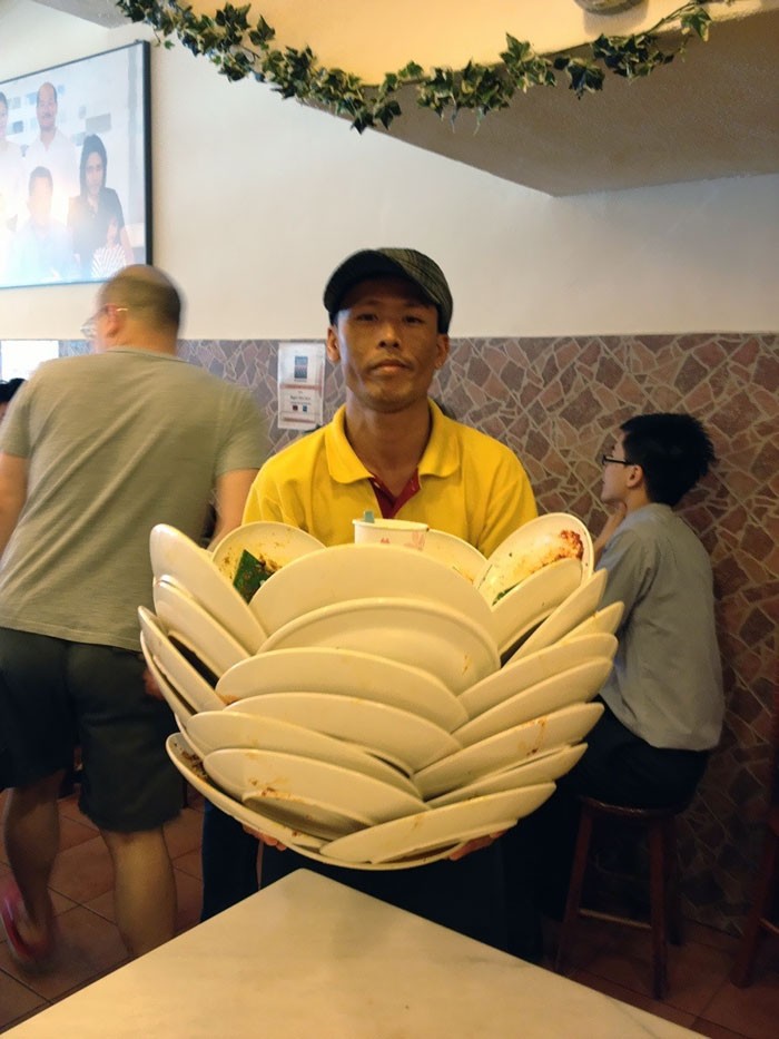 10 Cara Kocak dan Kreatif Restoran Tarik Perhatian Pengunjung 10 Cara Kocak dan Kreatif Restoran Tarik Perhatian Pengunjung