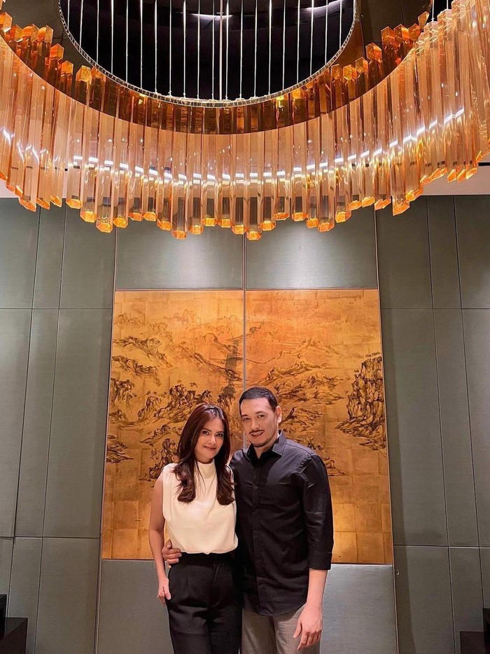 Harmonisnya Cut Tari dan Richard Kevin Rayakan Anniversary 3 Tahun Pernikahan