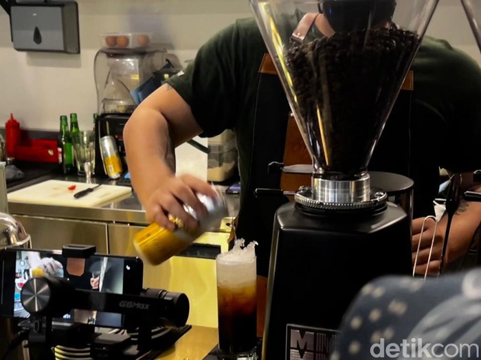 Unik! Kafe Baru di Senopati ini Tawarkan Kopi Cocktail dan Mocktail
