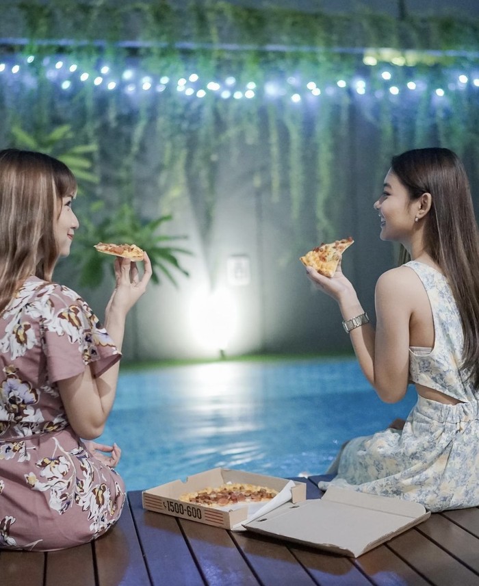 10 Keseruan Yensen Indiani Teman Dekat Marshel Widianto Saat Kulineran