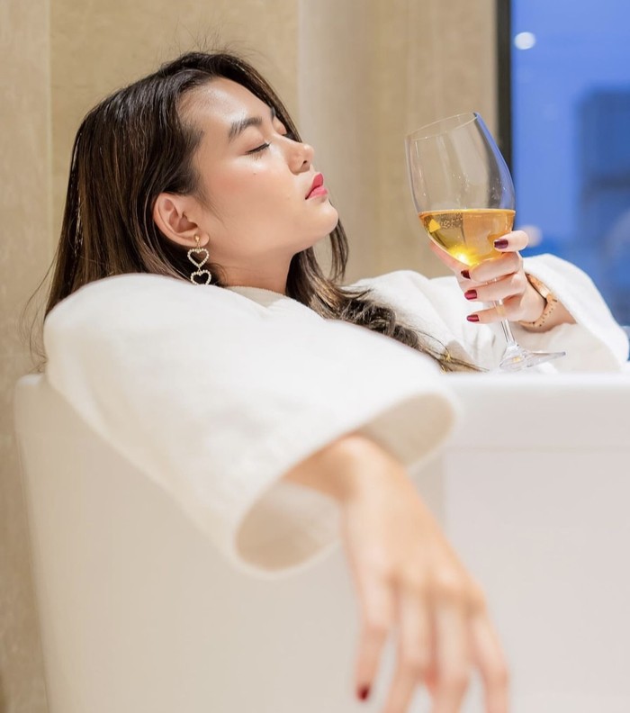 10 Keseruan Yensen Indiani Teman Dekat Marshel Widianto Saat Kulineran