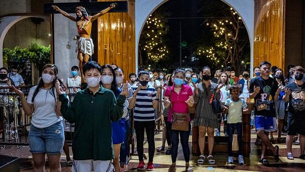 Mengenal Simbang Gabi, Tradisi Misa Sebelum Fajar di Filipina
