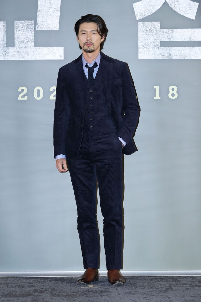 8 Foto Hyun Bin Tampil Brewokan Setelah Jadi Ayah dari Anak Son Ye Jin 8 Foto Hyun Bin Tampil Brewokan Setelah Jadi Ayah dari Anak Son Ye Jin