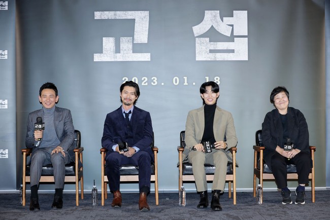 8 Foto Hyun Bin Tampil Brewokan Setelah Jadi Ayah dari Anak Son Ye Jin 8 Foto Hyun Bin Tampil Brewokan Setelah Jadi Ayah dari Anak Son Ye Jin