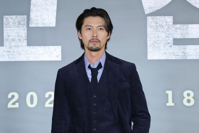 8 Foto Hyun Bin Tampil Brewokan Setelah Jadi Ayah dari Anak Son Ye Jin 8 Foto Hyun Bin Tampil Brewokan Setelah Jadi Ayah dari Anak Son Ye Jin