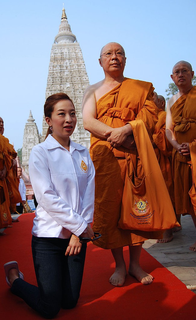 7 Potret Putri Bha, Penerus Takhta Kerajaan Thailand yang Kini Sakit Keras