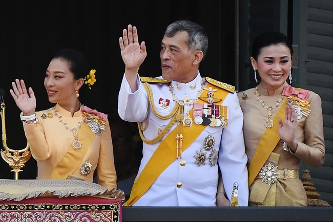 7 Potret Putri Bha, Penerus Takhta Kerajaan Thailand yang Kini Sakit Keras