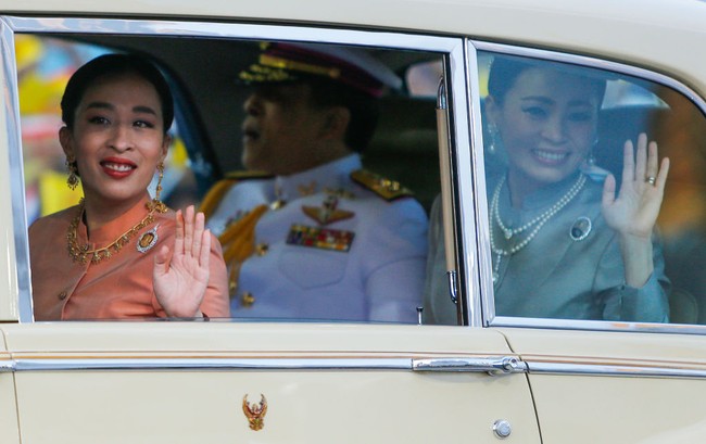 7 Potret Putri Bha, Penerus Takhta Kerajaan Thailand yang Kini Sakit Keras