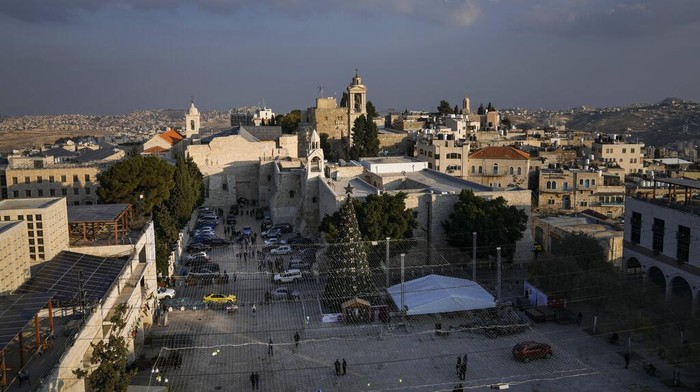 Suasana Kota Bethlehem di Tepi Barat Menjelang Natal