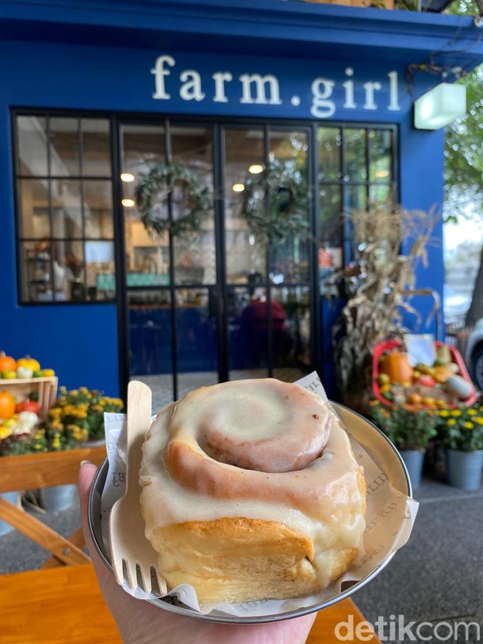 Makan Burger hingga Sup Tomat Enak di Resto Gaya Amerika