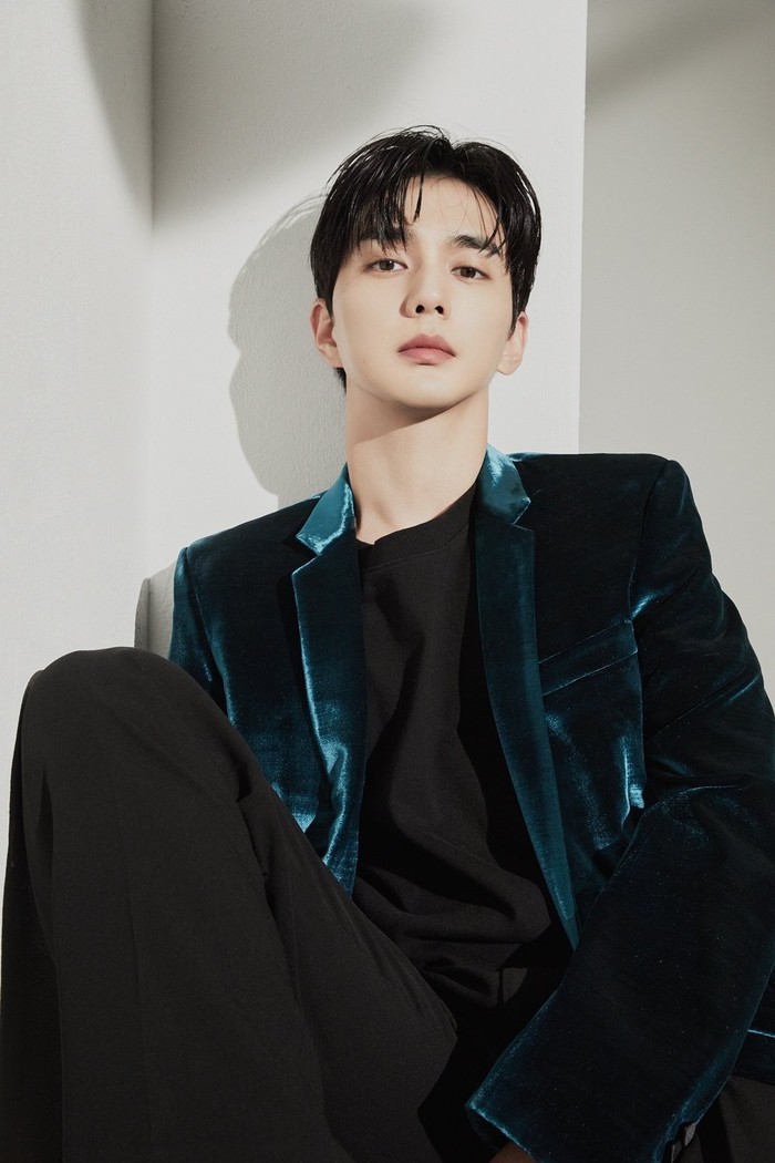Visual Yoo Seung Ho yang Bikin Netizen Kaget