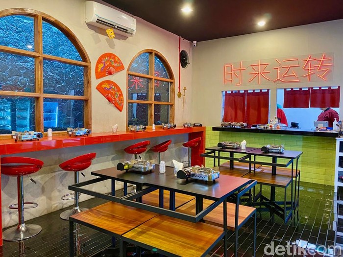 Slurpp! Pedas Nikmat Malatang Hot Pot di Bangka Favorit Rachel Vennya