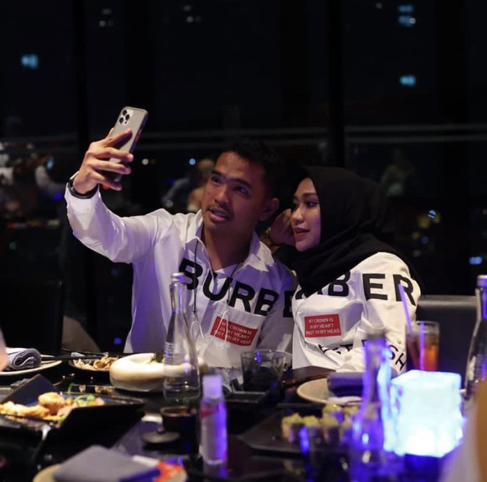 Akrab dengan Artis, Ini Momen Putra Siregar saat Makan Bareng Ruben Onsu dan Lesti Billar