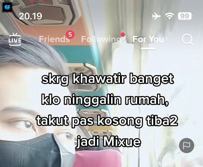 10 Meme Kocak Es Krim Mixue, Si Pencatat Ruko Kosong yang Ada di Mana-mana!