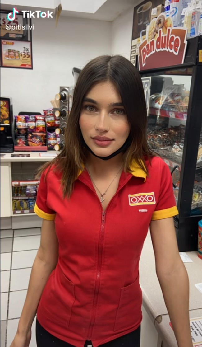 8 Foto Kasir Minimarket yang Viral, Disebut Mirip Dua Lipa & Hailey Bieber
