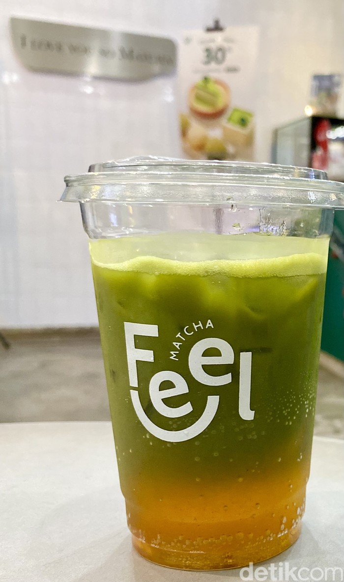 Cicip Mille Crepe Rasa Matcha yang Creamy di Kafe Hits Kemang