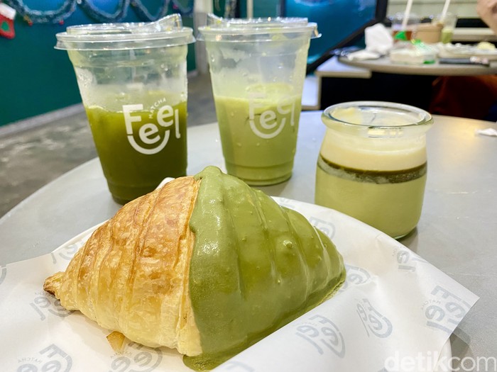Cicip Mille Crepe Rasa Matcha yang Creamy di Kafe Hits Kemang