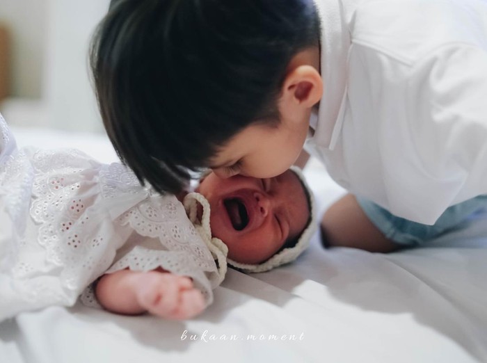 Gemas! Tasya Kamila Perlihatkan Wajah Anak Keduanya